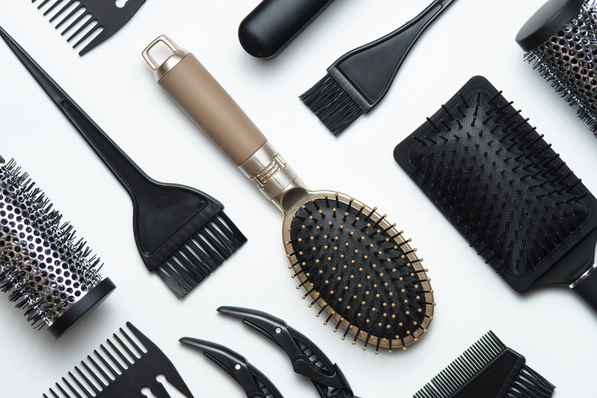 Cleaning Hair Brushes: Expert Guide for Healthy Hair & Scalp